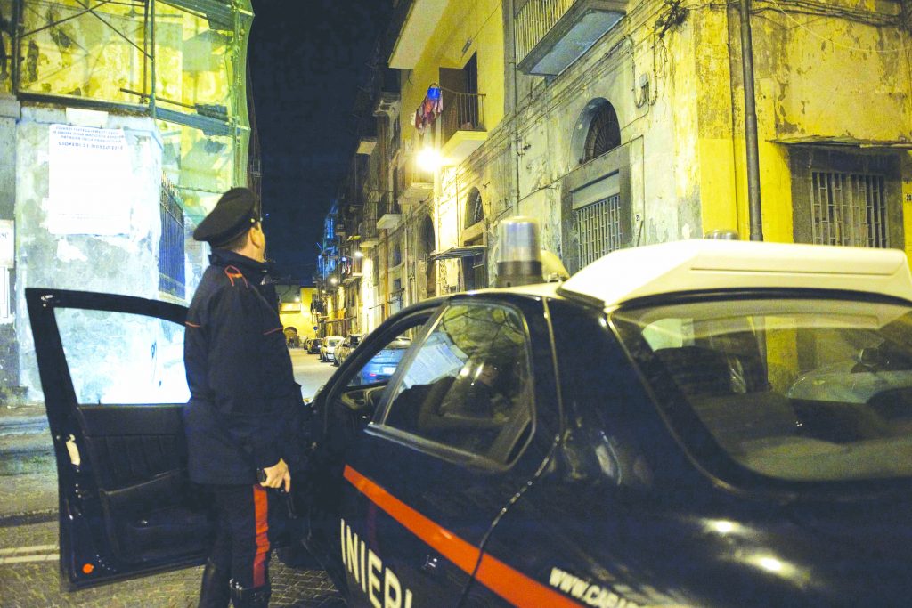 Ercolano, aggressione a martellate dopo una lite: condannati padre e ...