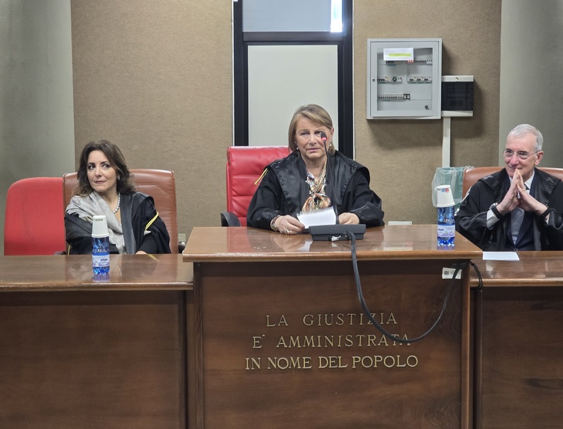 Giovanna Ceppaluni, prima donna alla guida del tribunale di Torre ...