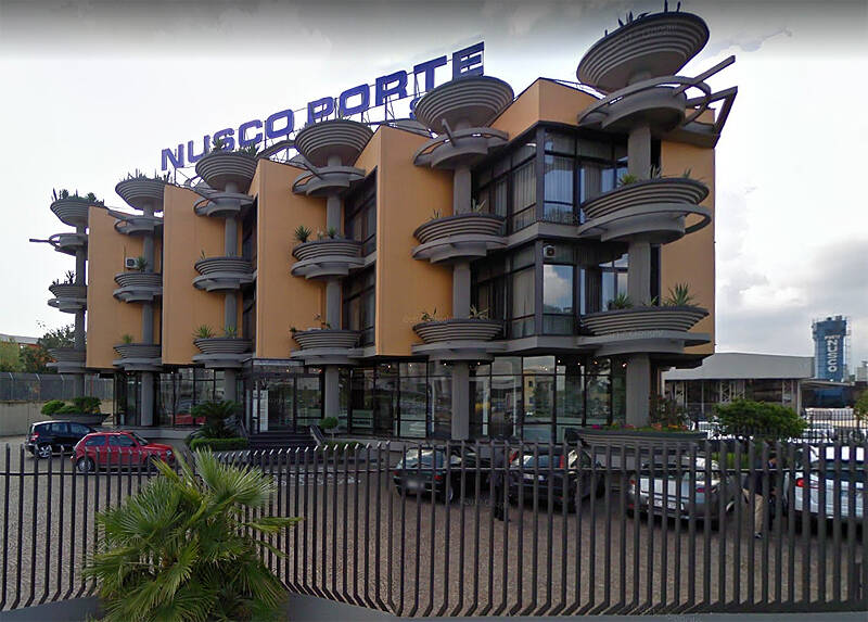 Scioperano i lavoratori di Nusco porte a Nola: «In fabbrica oltre 40 ...