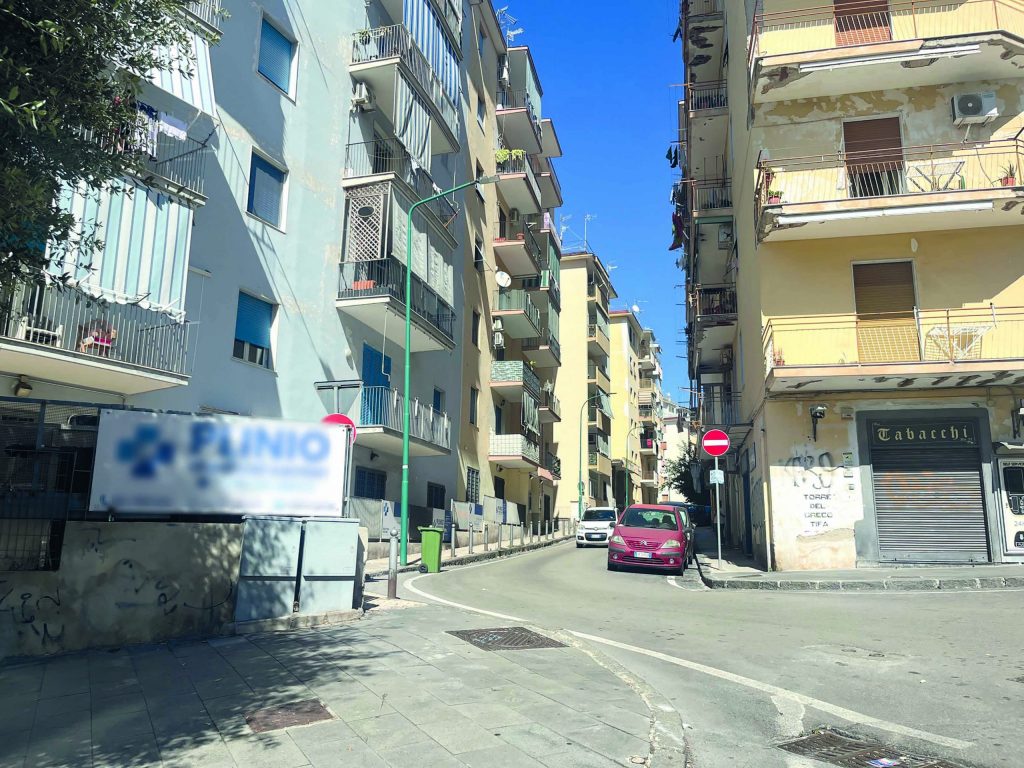 Torre del Greco, furti e scippi nel rione dello spaccio: «Qui è il ...