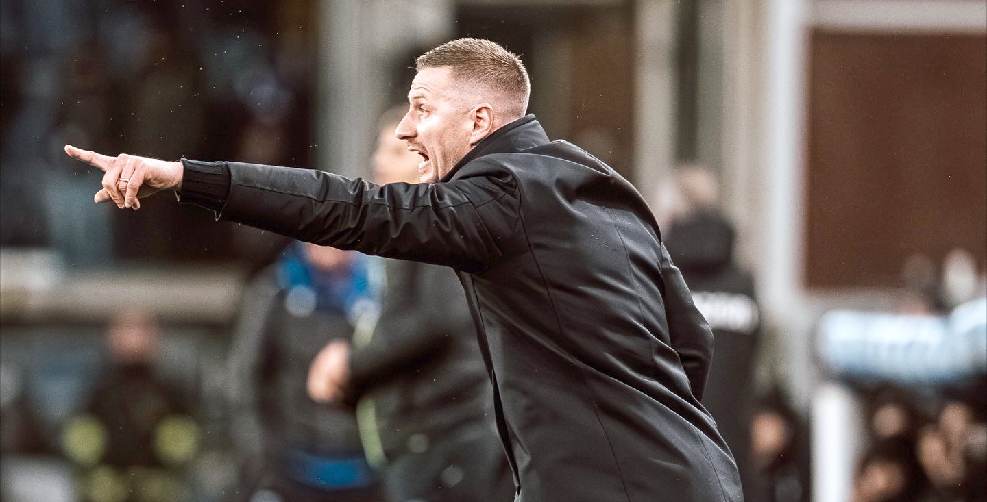 Juve Stabia. Striscioni in città contro il divieto di trasferta ...