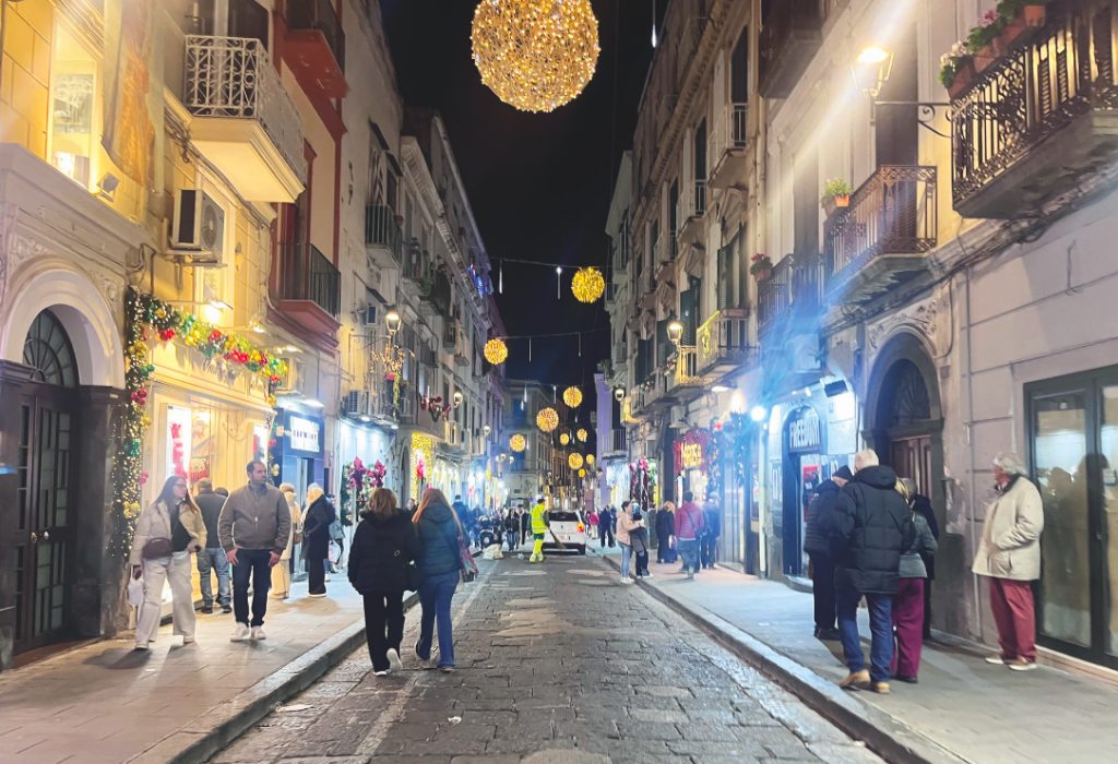 Fiabe, strade in festa e giochi: a Torre del Greco un Natale a misura ...