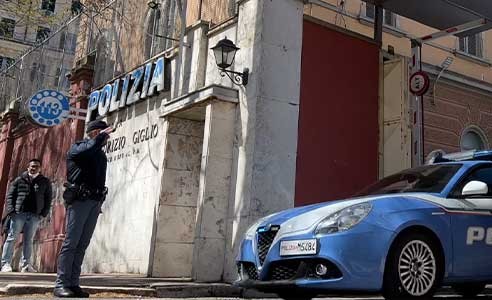 Blitz antidroga a Scampia: nella rete dei pusher anche un bambino di 10 ...