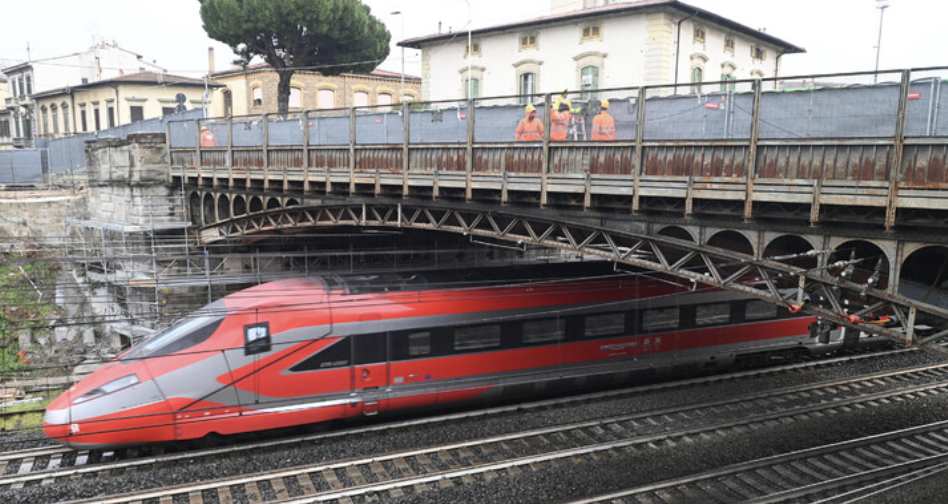 Alta Velocità da incubo: ritardi fino a 2 ore e treni cancellati